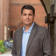 数学专业课程：抽象代数中的微积分与组合数学